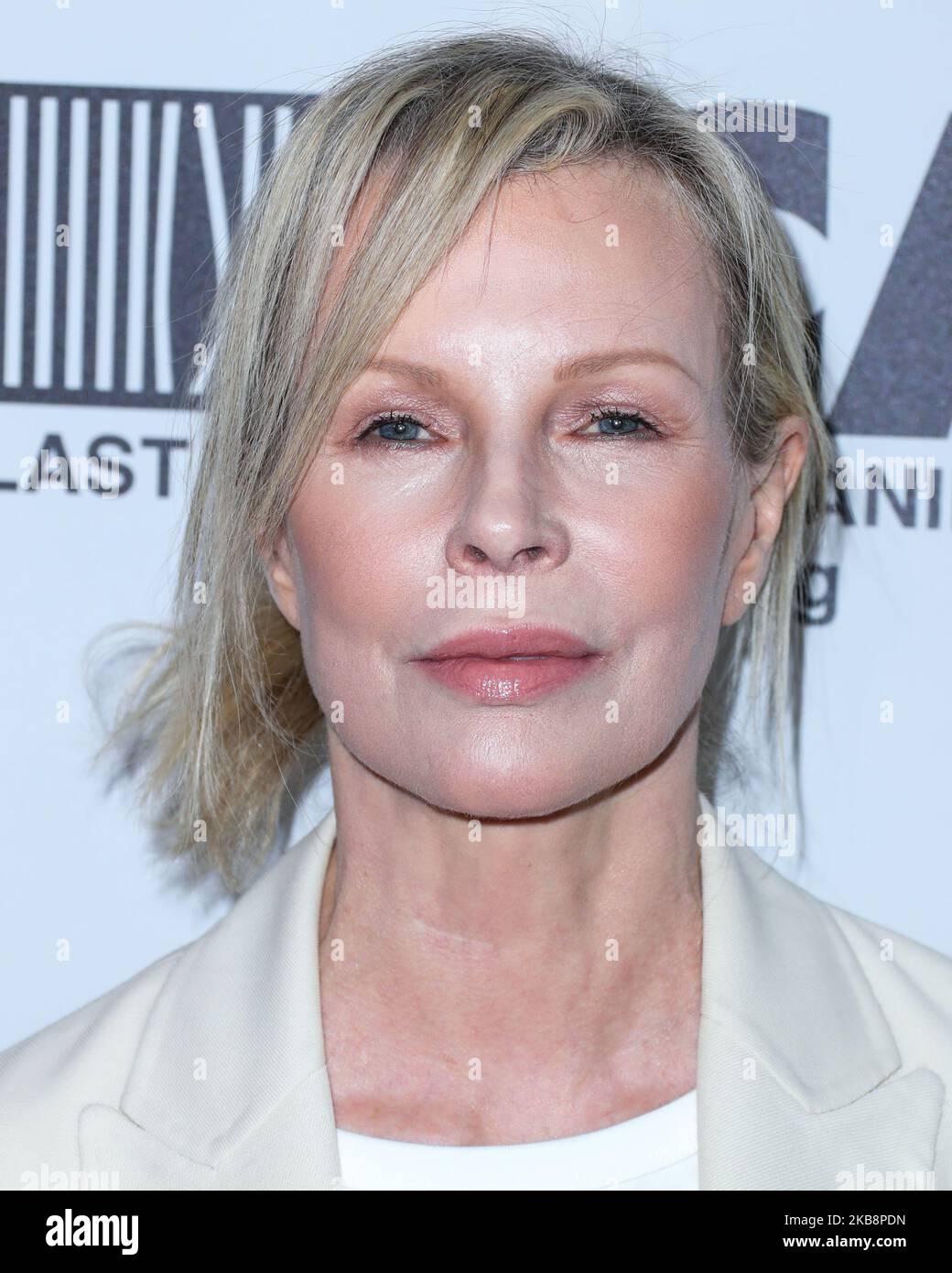 BEVERLY HILLS, LOS ANGELES, CALIFORNIA, USA - OCTOBER 19: Actress Kim ...