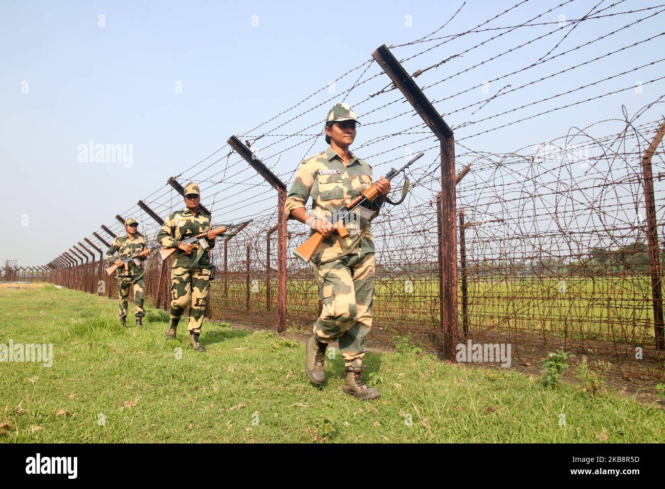 Indian Border Security Force (BSF) Women soldiers patrolling at the ...