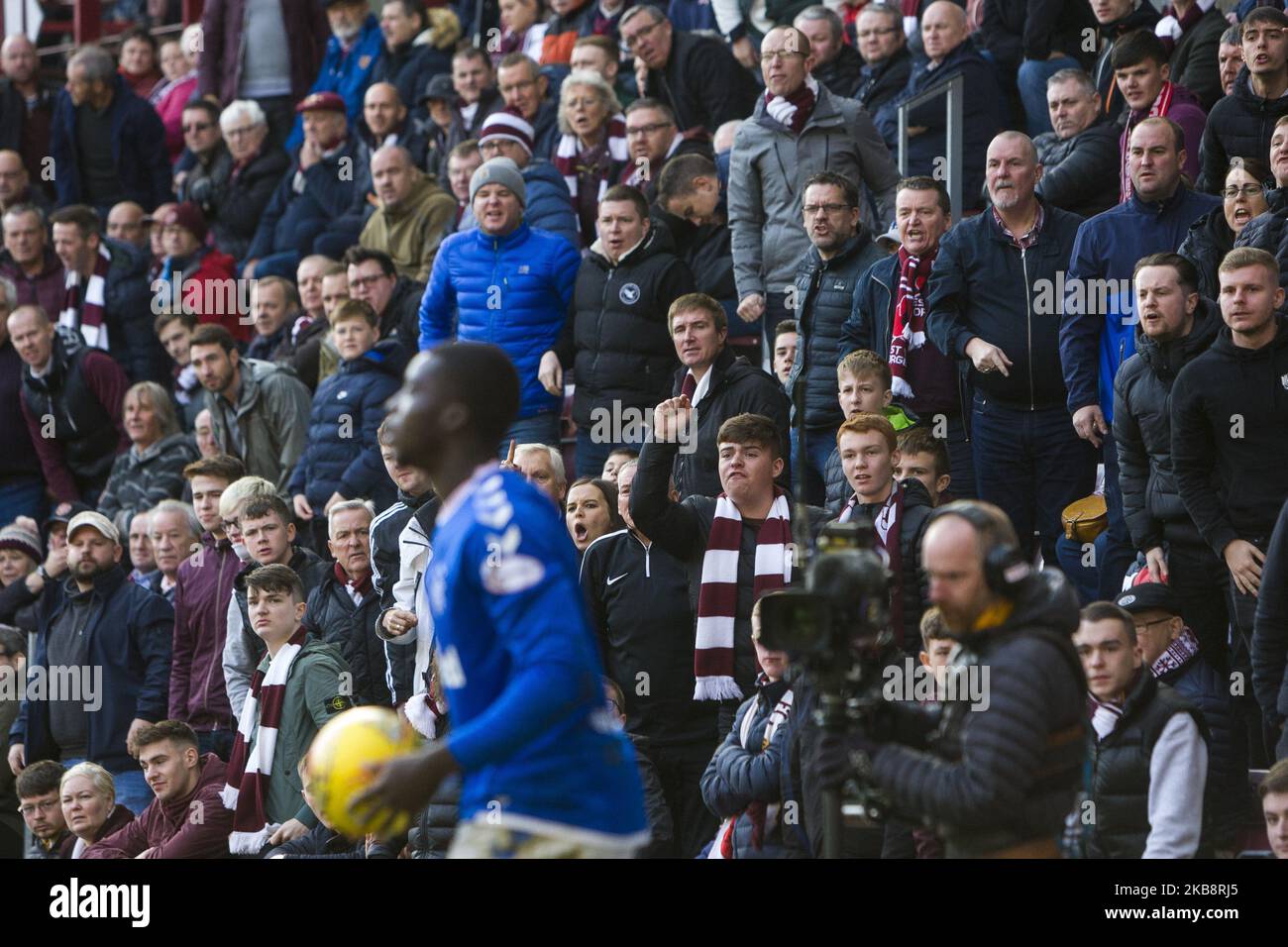 Hearts fans hi-res stock photography and images - Alamy