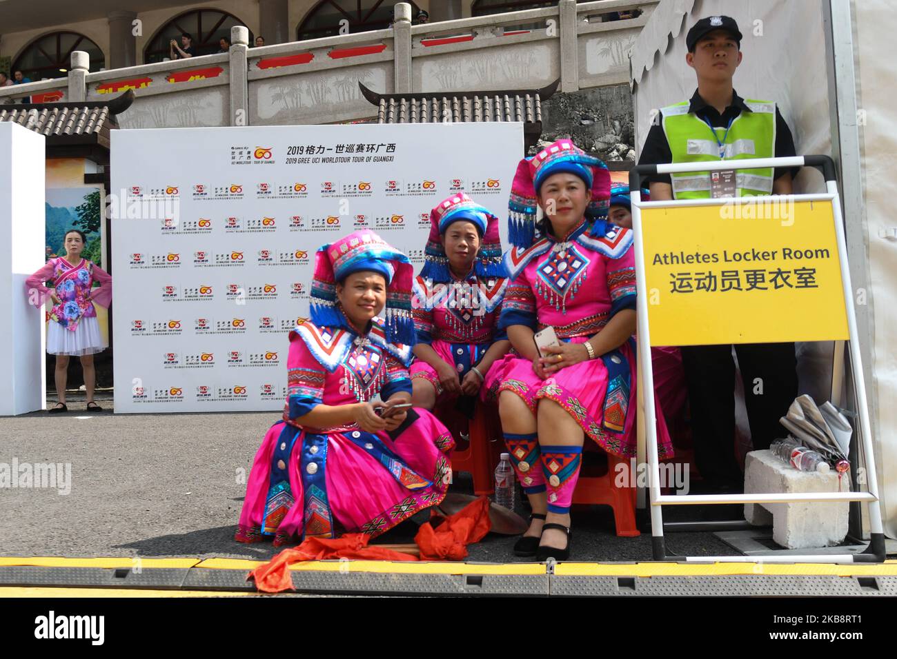 Kra dai speaking hi-res stock photography and images - Alamy