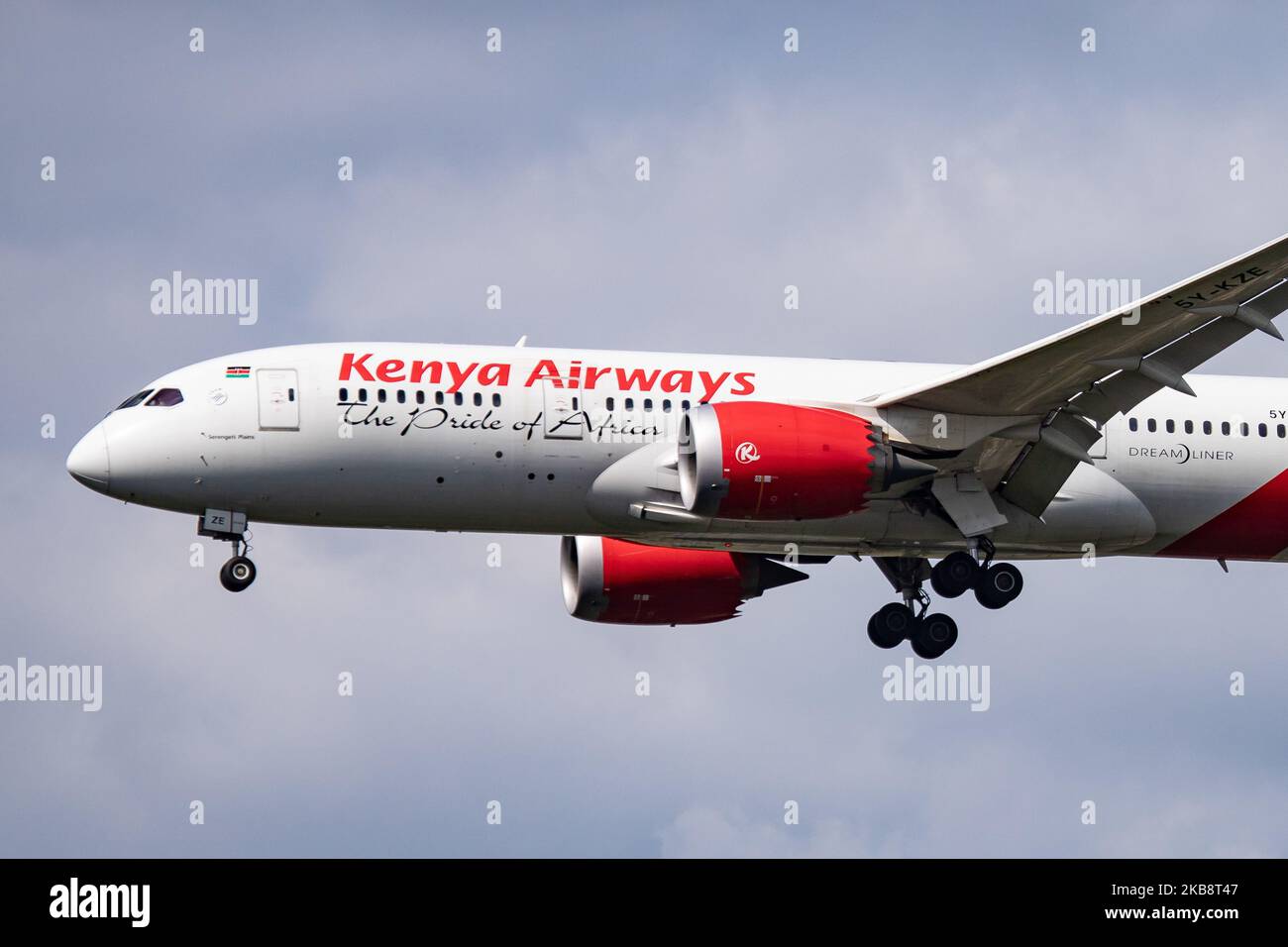 Boeing 787 dreamliner wing tail hi-res stock photography and images - Alamy