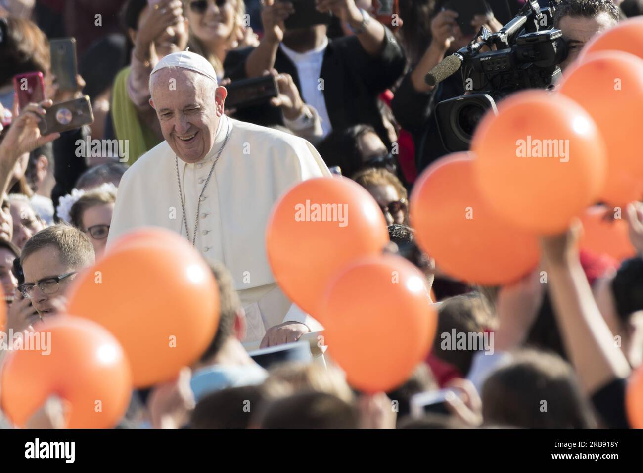 Balloons group photo hi-res stock photography and images - Alamy