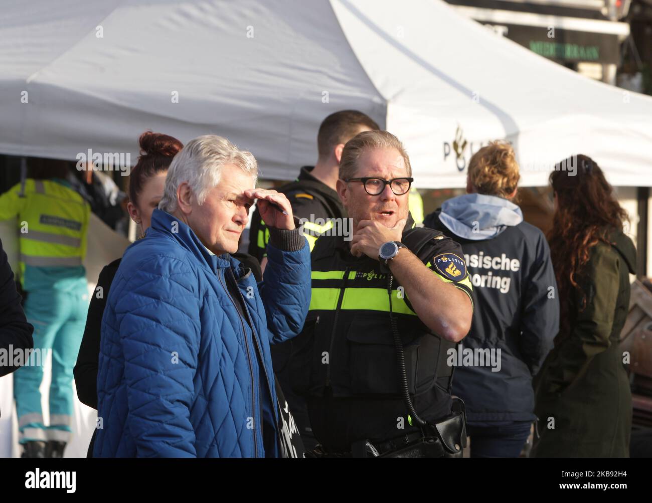 Dutch police are see in the scene of the shooting incident in West ...