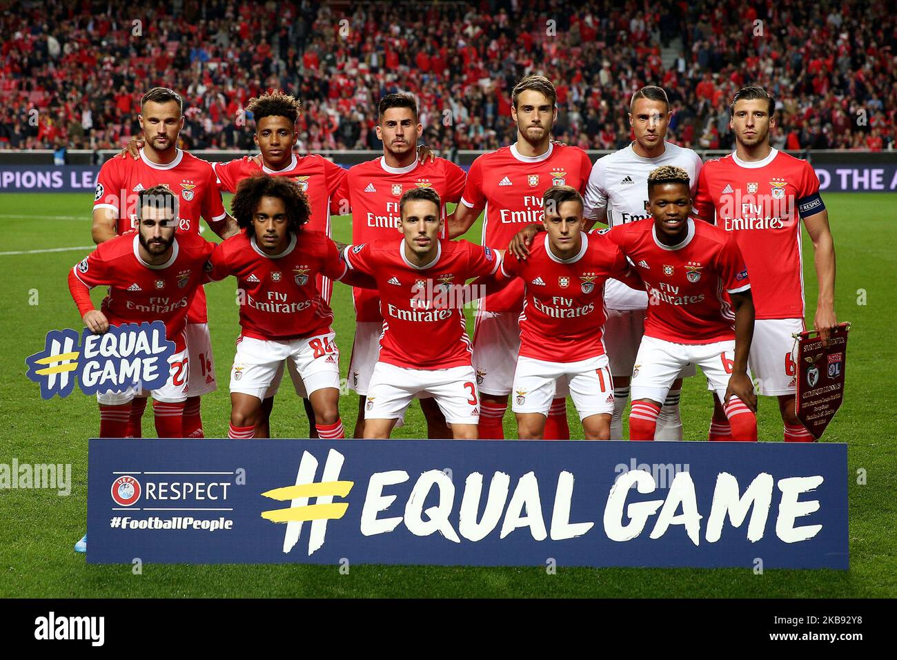 Benfica's starter team before the UEFA Champions League Group G ...
