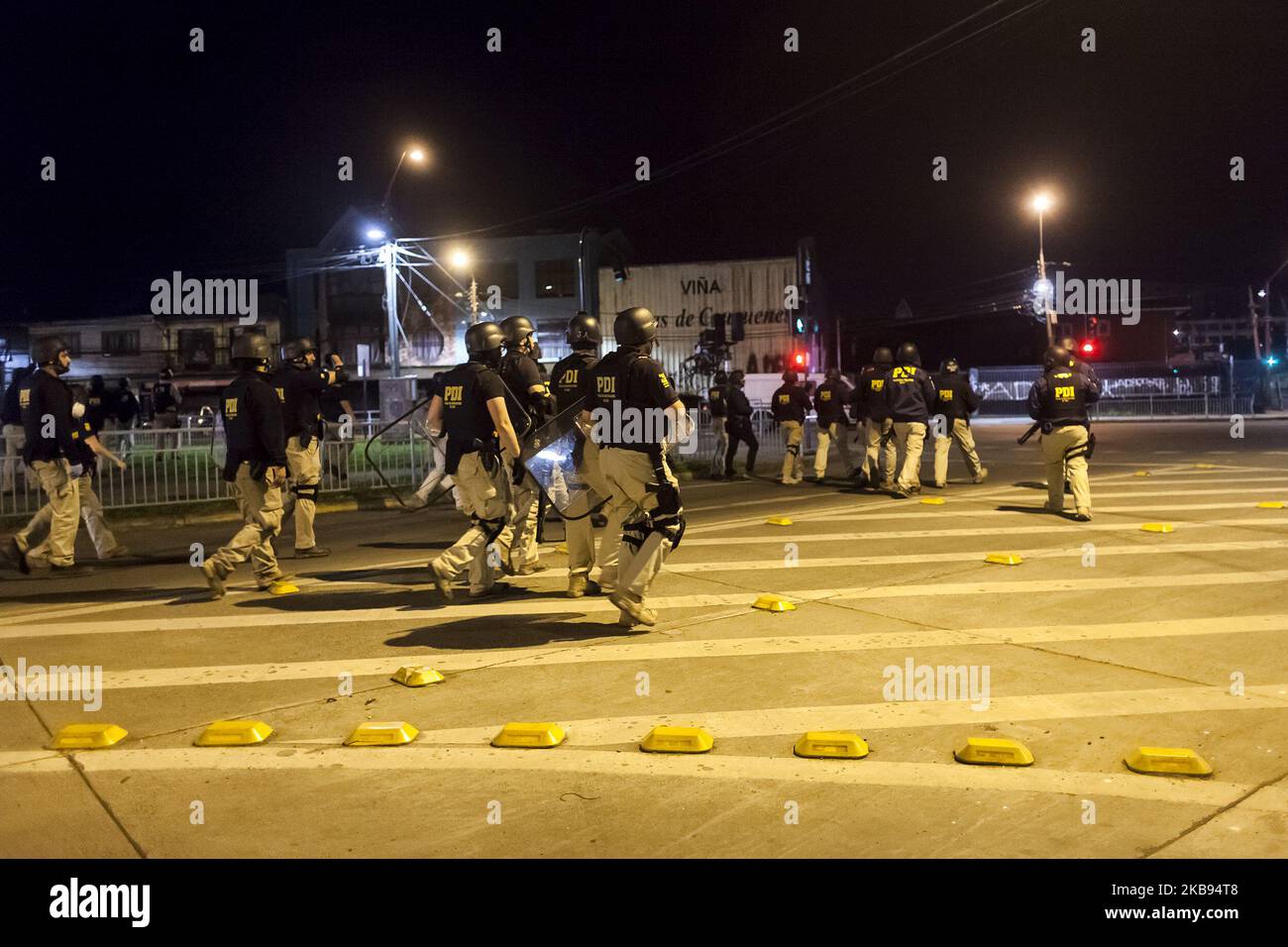 Led poi hi-res stock photography and images - Alamy