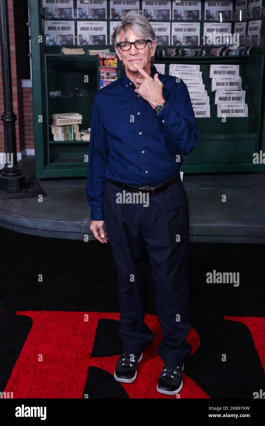 HOLLYWOOD, LOS ANGELES, CALIFORNIA, USA - OCTOBER 24: Eric Roberts ...