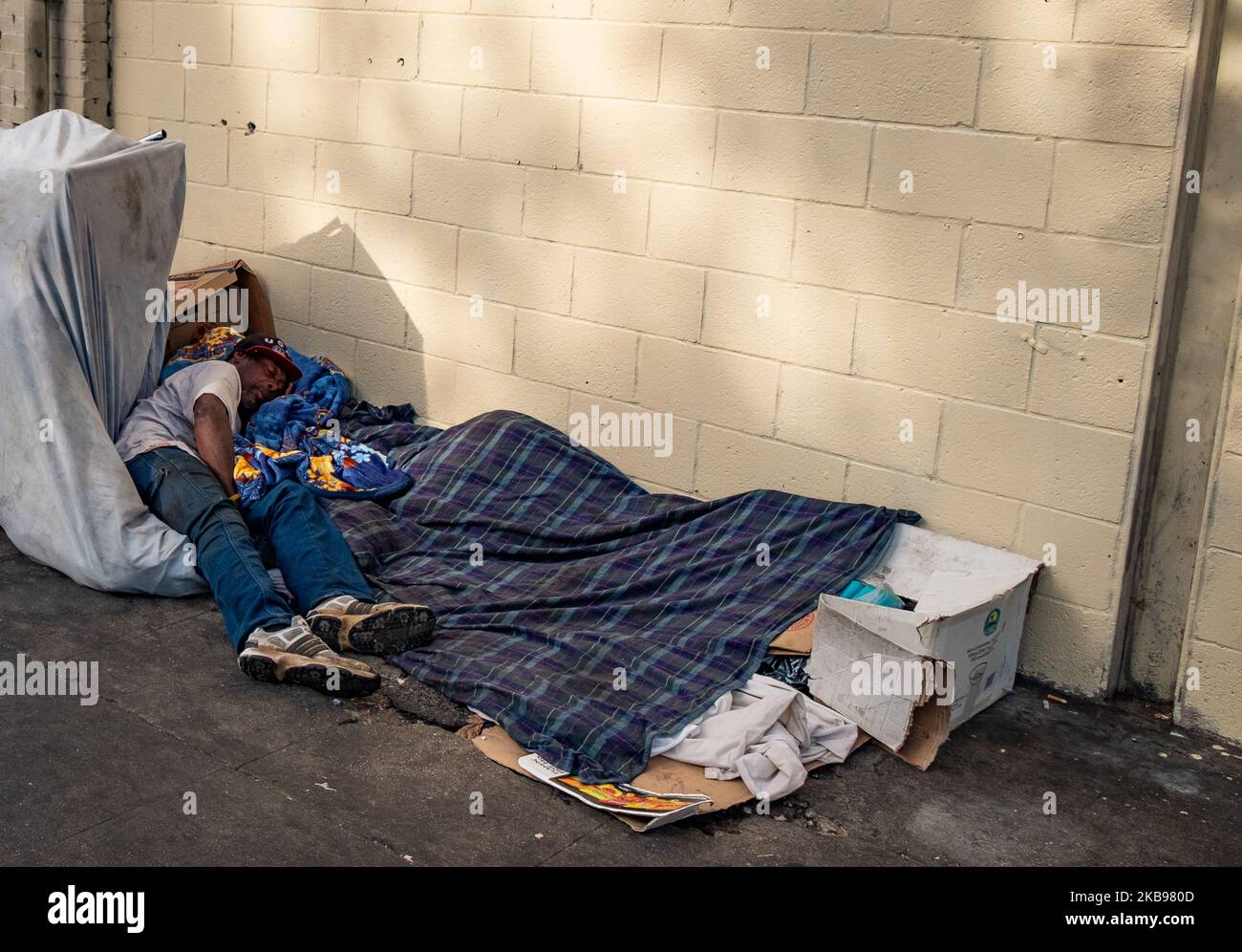Downtown los angeles neighborhood of skid row hi-res stock photography and images - Alamy