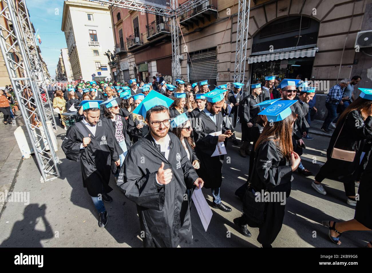 On the streets of Palermo, 550 graduates of the autumn session has ...