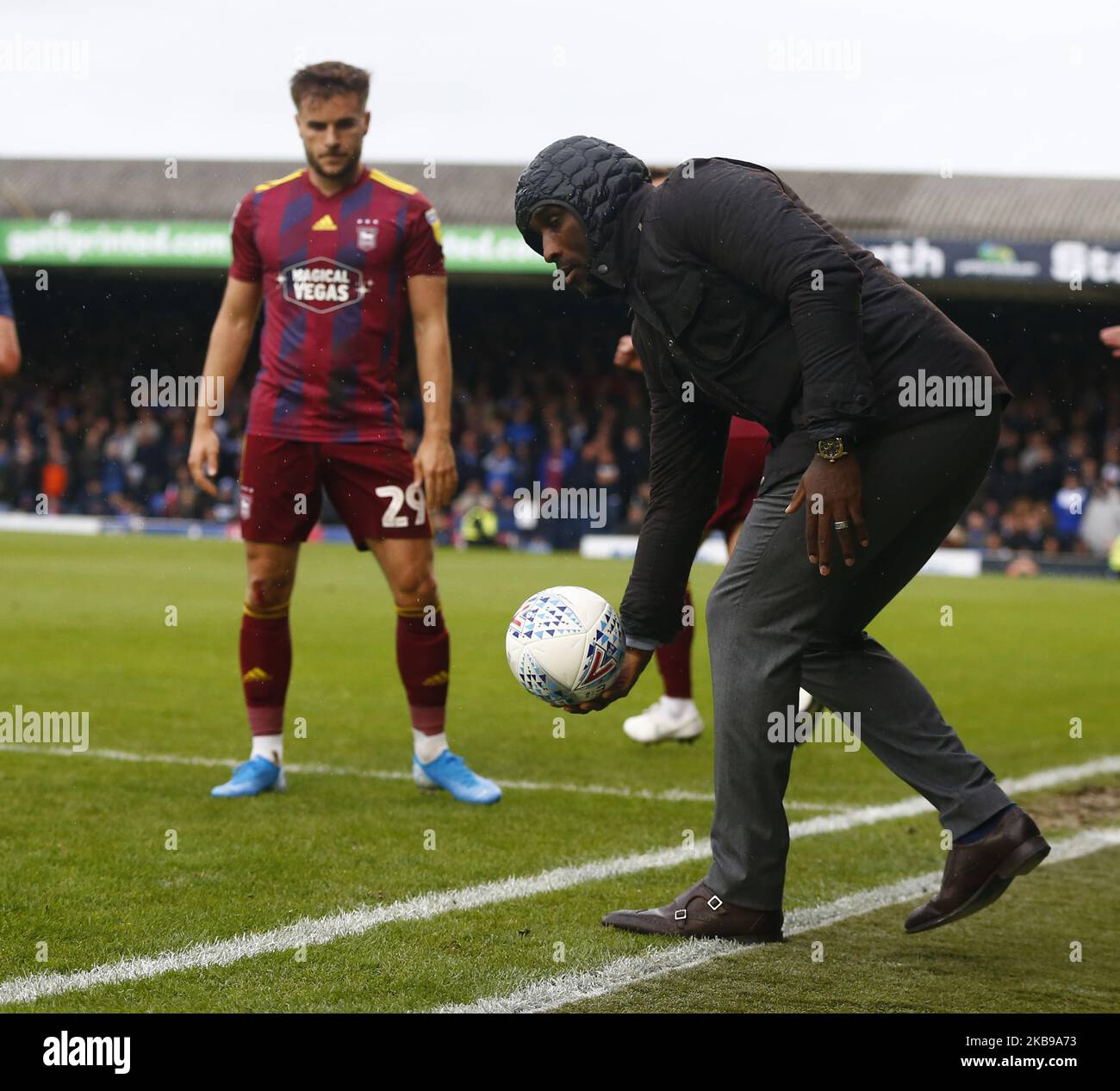 Sol Campbell New manager of Southend United during English Sky Bet ...
