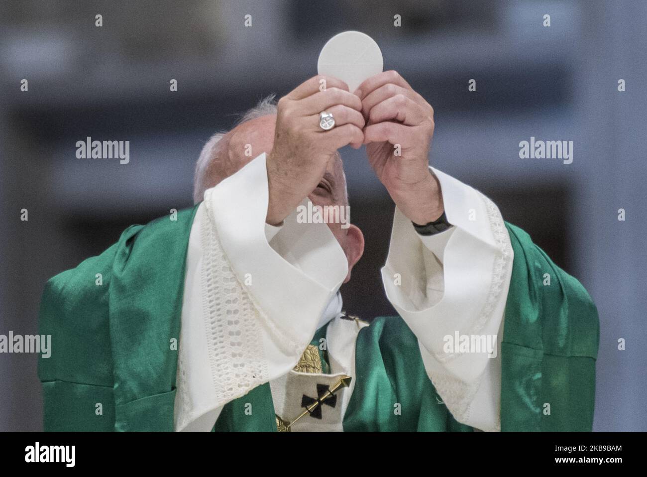 Pope Francis celebrate Mass for the closing of Amazon synod in St ...