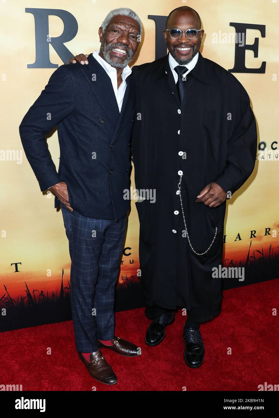 LOS ANGELES, CALIFORNIA, USA - OCTOBER 29: Vondie Curtis-Hall arrives ...