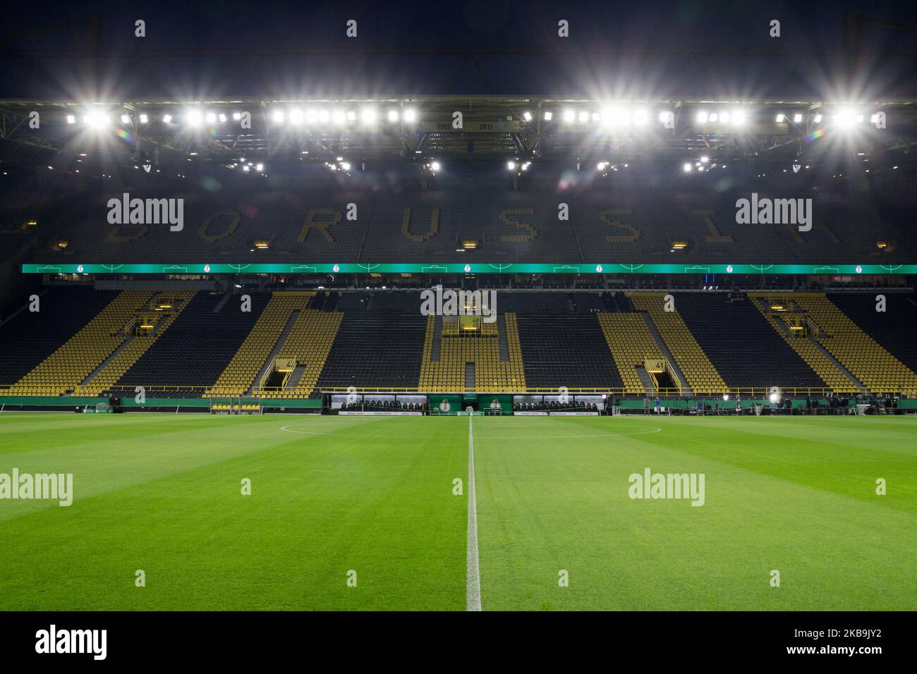 Signal iduna park stadium general view hi-res stock photography and ...