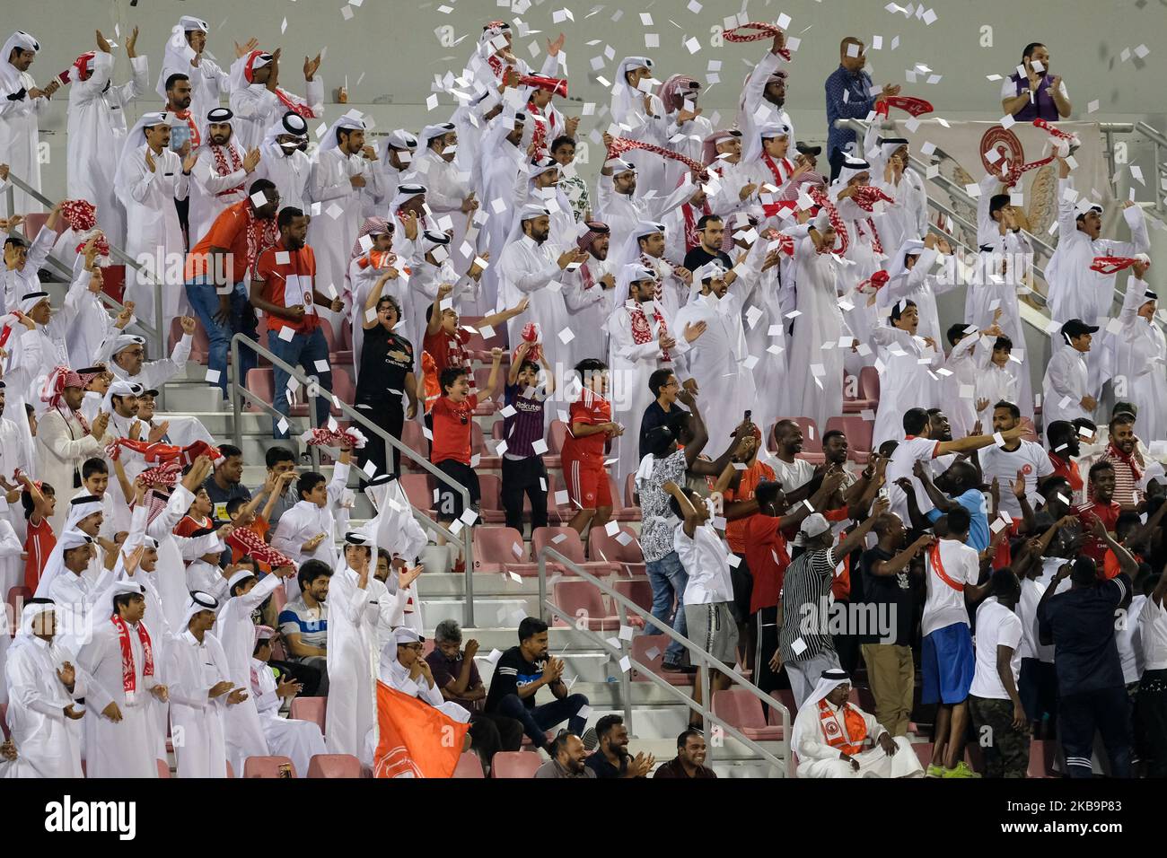 Al arabi fans hi-res stock photography and images - Alamy