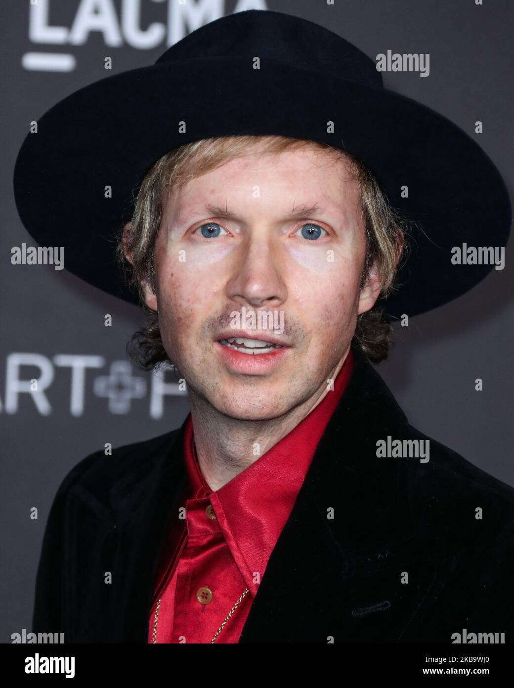 LOS ANGELES, CALIFORNIA, USA - NOVEMBER 02: Singer Beck arrives at the ...