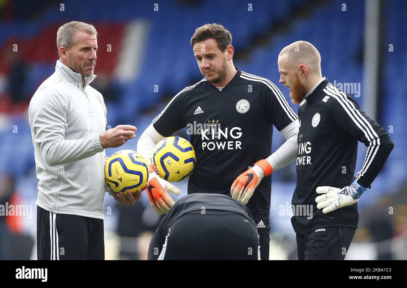 L-R First Team Coach & Goalkeeping Coach Mike Stowell Leicester City's ...