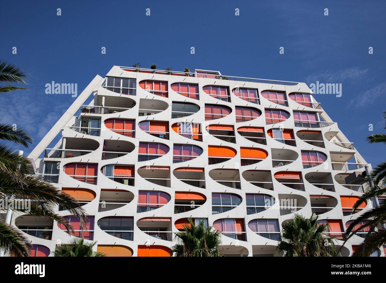 Homogeneite architecturale hi-res stock photography and images - Alamy