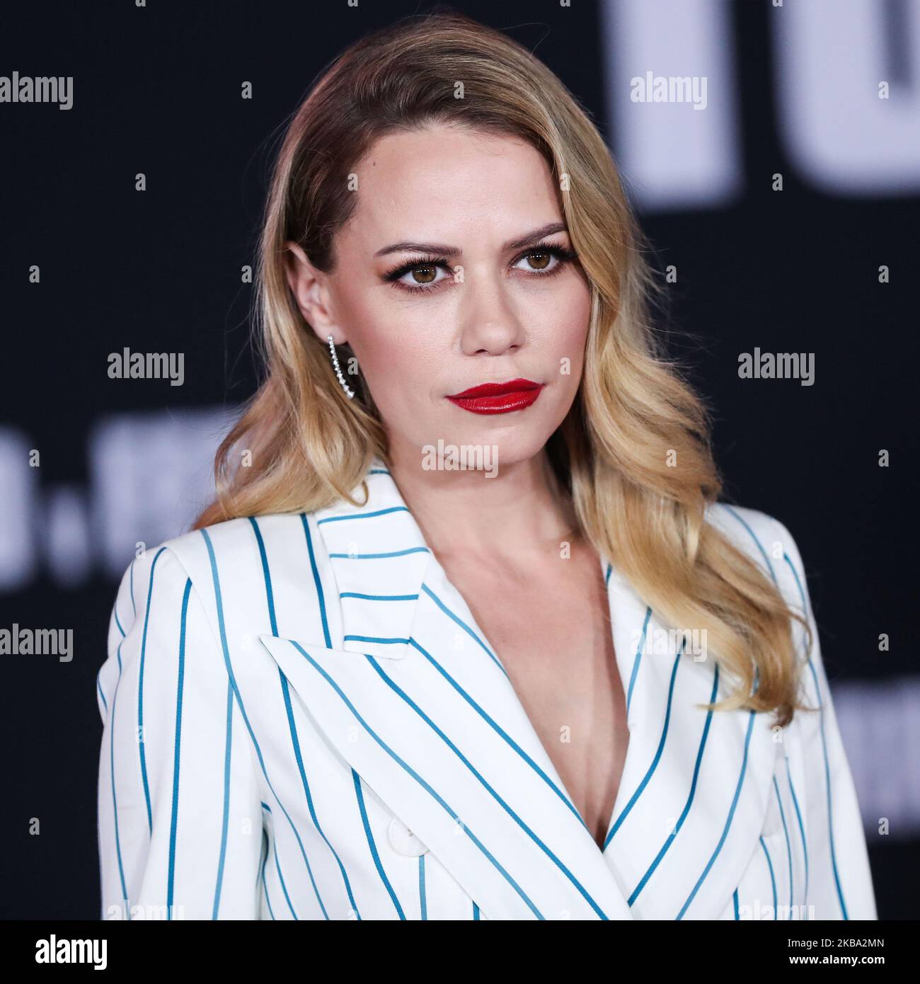 HOLLYWOOD, LOS ANGELES, CALIFORNIA, USA - NOVEMBER 04: Actress Bethany ...