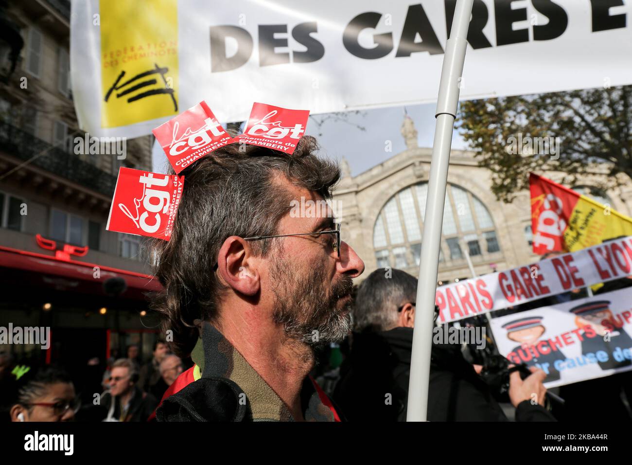 Ticket counters hi-res stock photography and images - Alamy