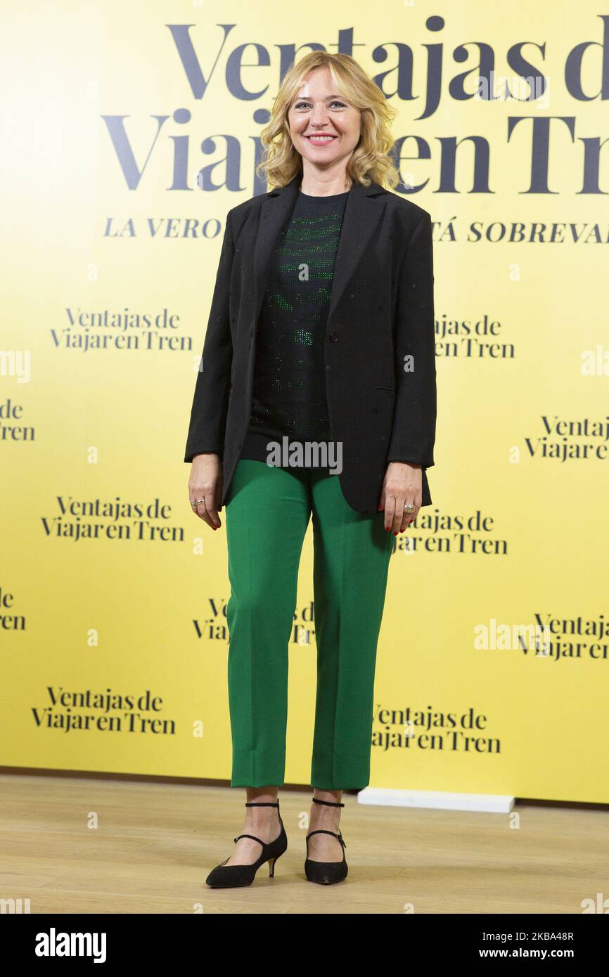 Spanish actress Pilar Castro attends "Ventajas De Viajar En Tren ...