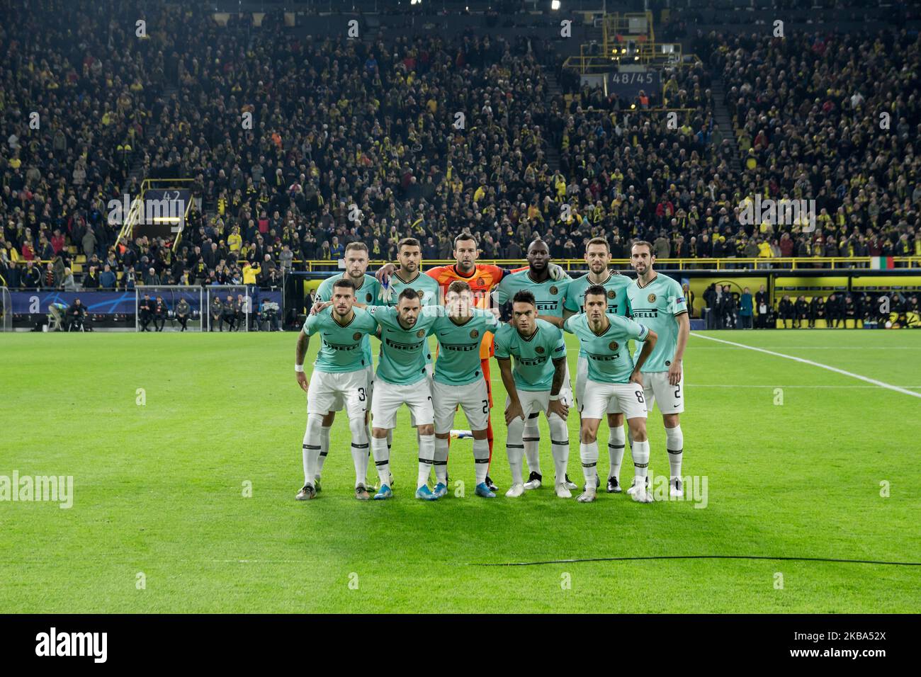 Inter players prior to the UEFA Champions League Group F match between ...