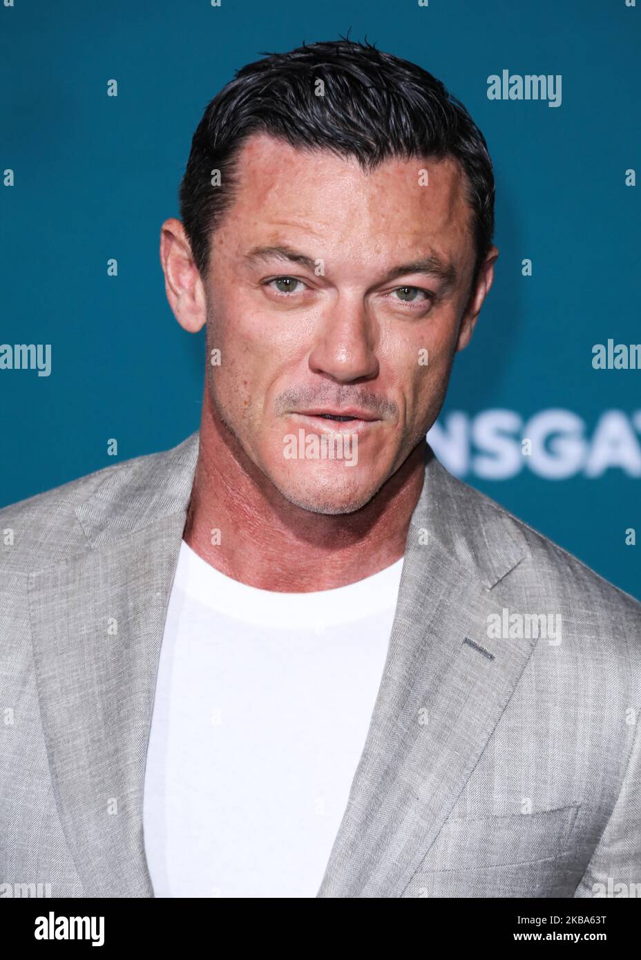 WESTWOOD, LOS ANGELES, CALIFORNIA, USA - NOVEMBER 05: Actor Luke Evans ...