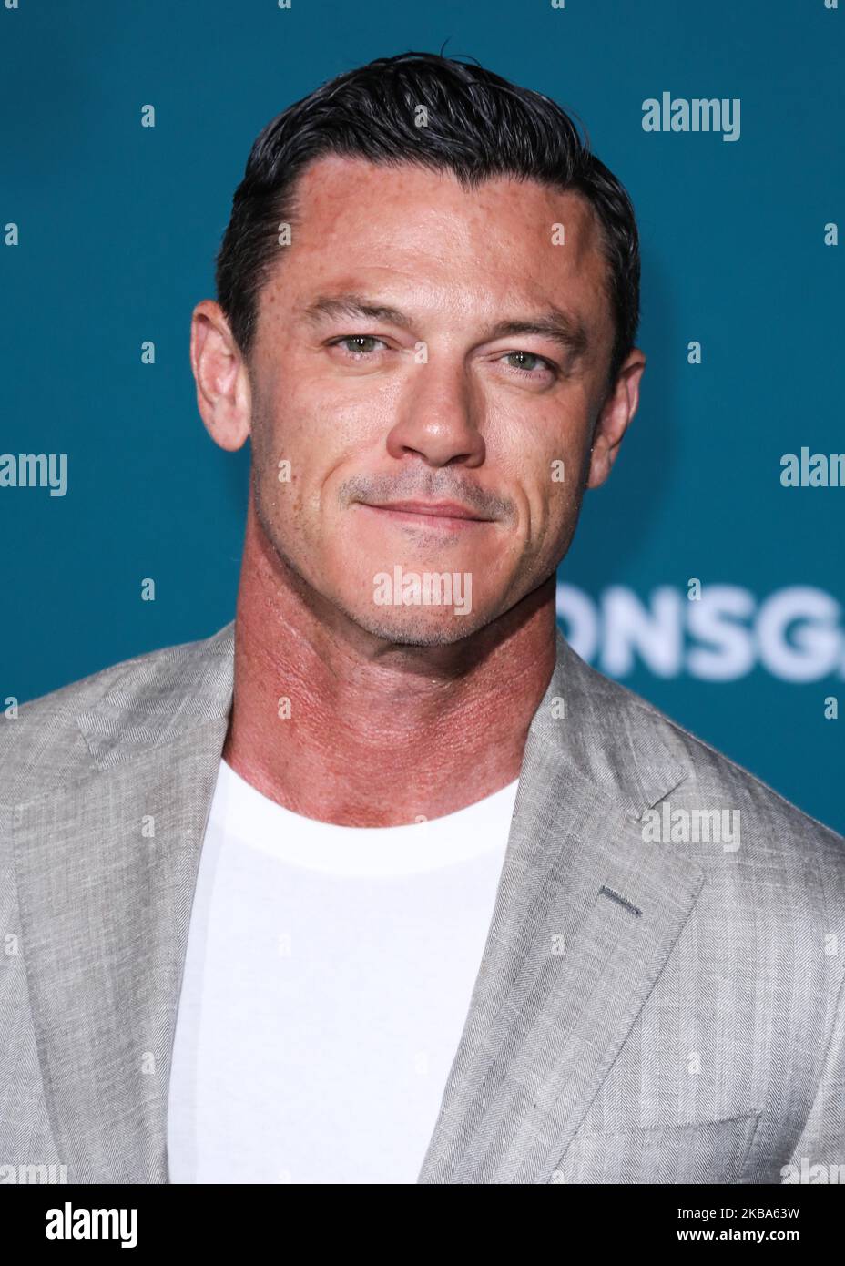 WESTWOOD, LOS ANGELES, CALIFORNIA, USA - NOVEMBER 05: Actor Luke Evans ...