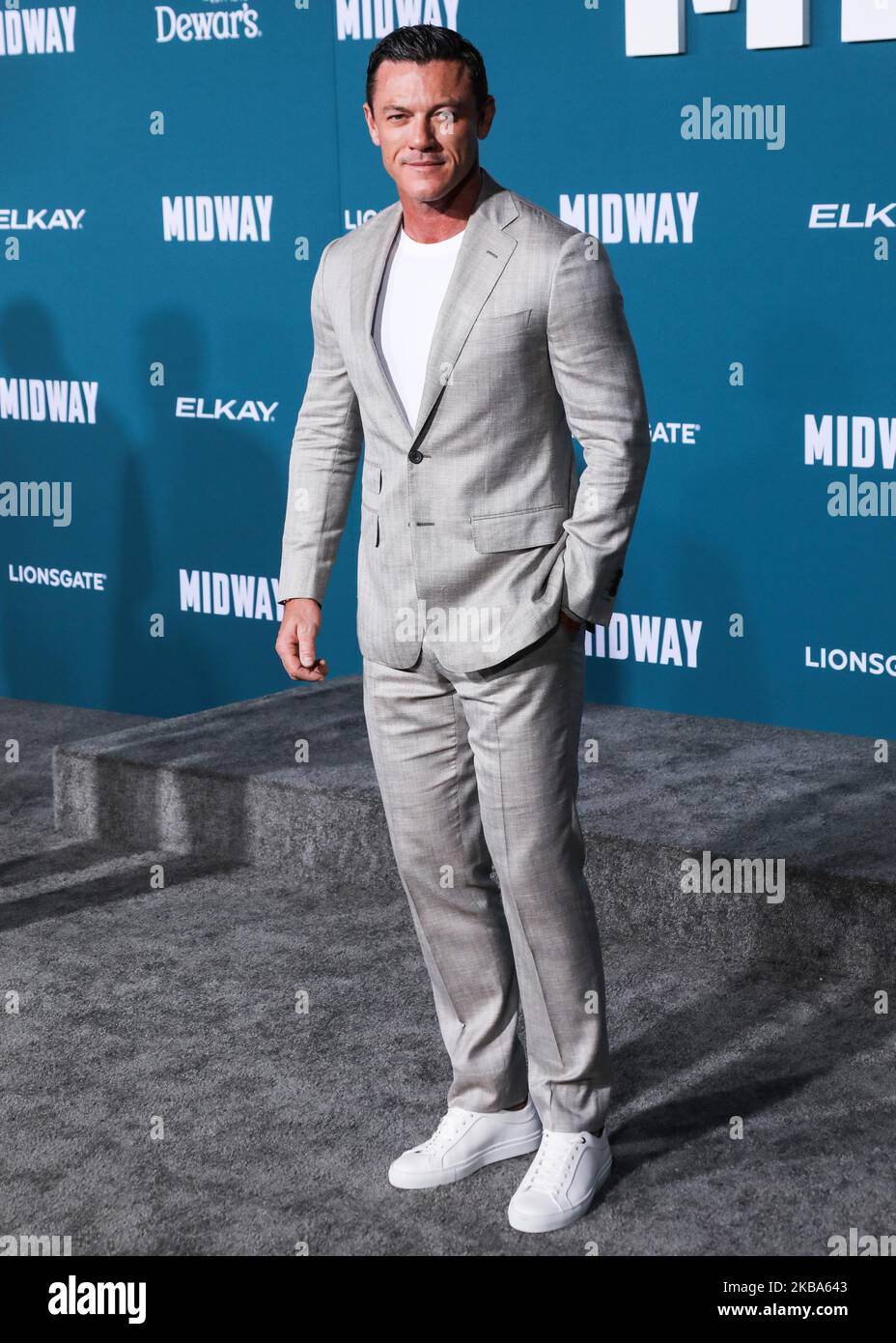 WESTWOOD, LOS ANGELES, CALIFORNIA, USA - NOVEMBER 05: Actor Luke Evans ...