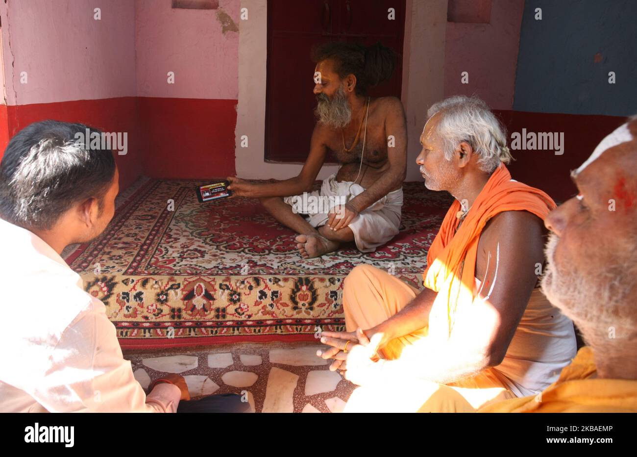 Live telecast of supreme courts verdict hi-res stock photography and ...