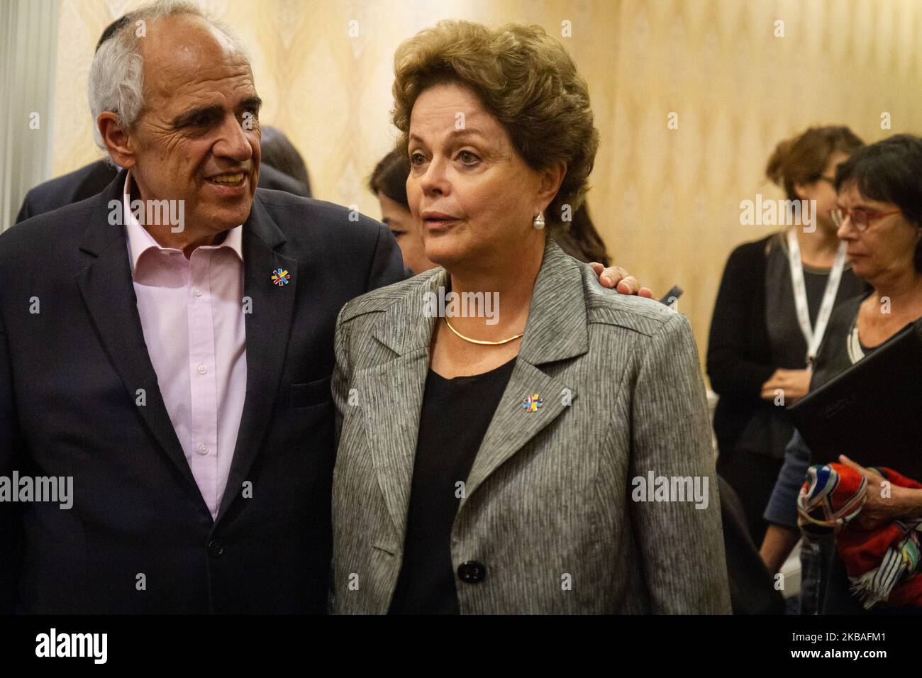 Ernesto samper hi-res stock photography and images - Alamy