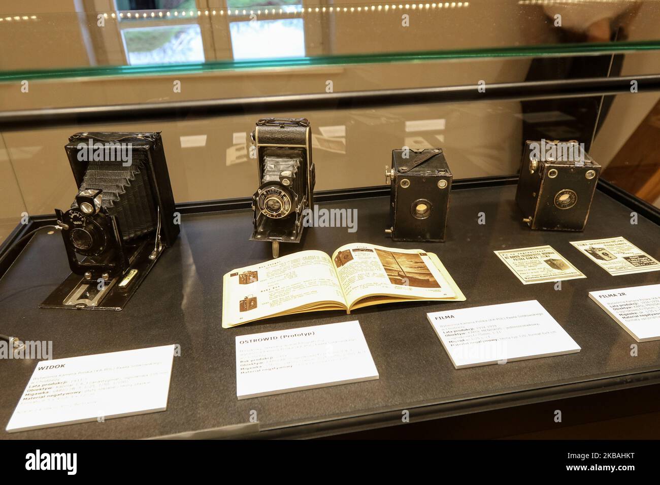 19th century photo of photographer with equipment hi-res stock ...
