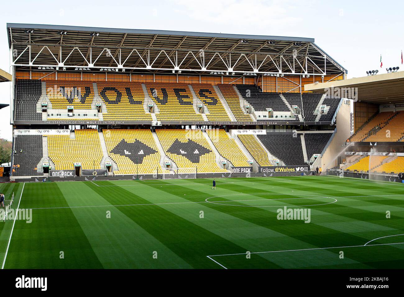 General view of molineux hi-res stock photography and images - Alamy
