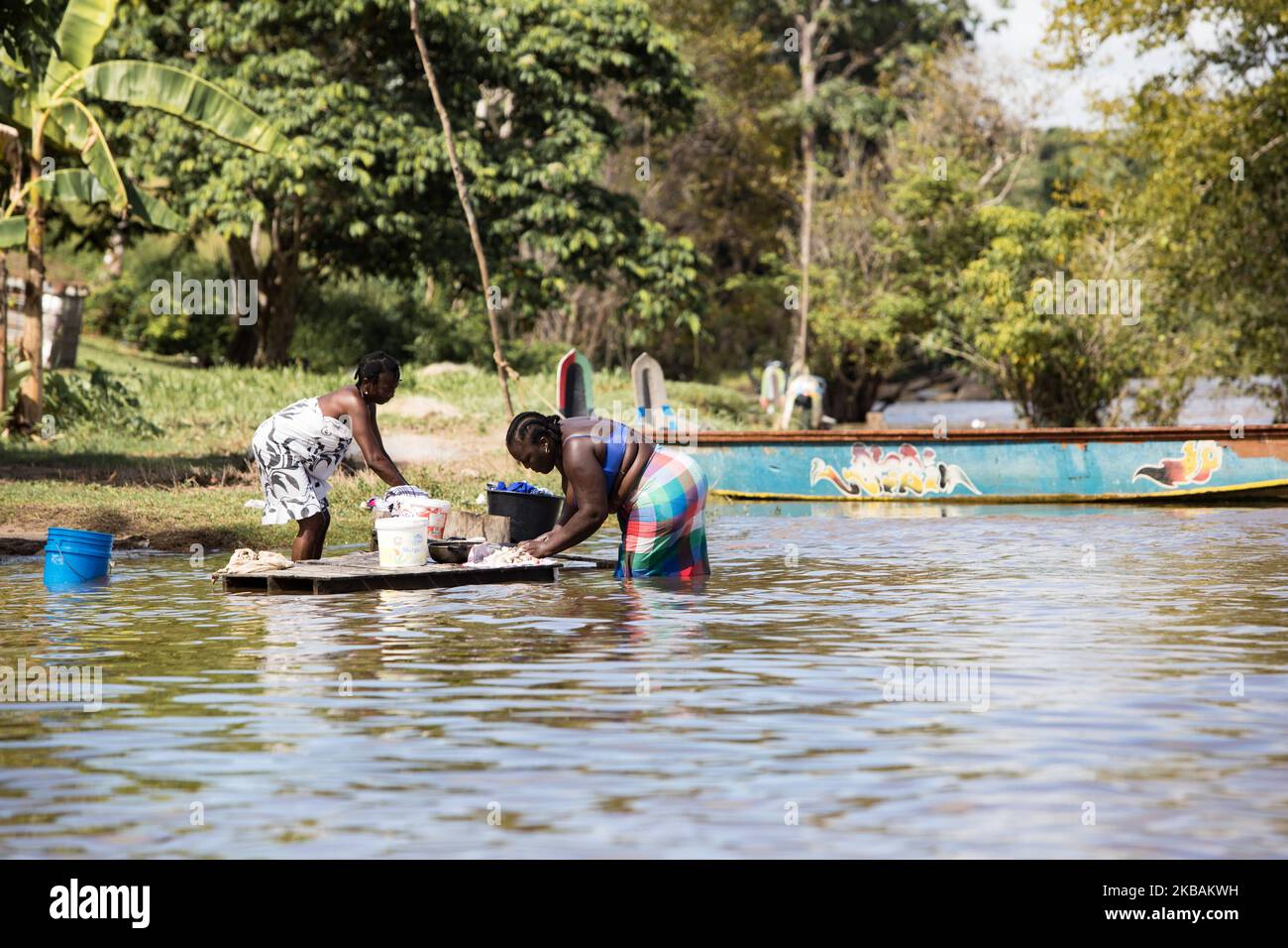 Guyane française fleuve maroni hi-res stock photography and images - Alamy