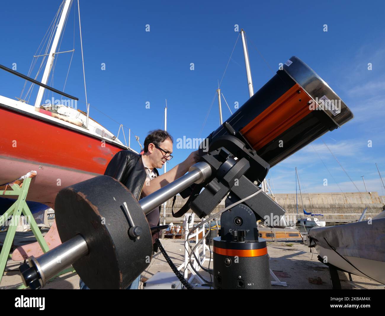 Pinprick hi-res stock photography and images - Alamy