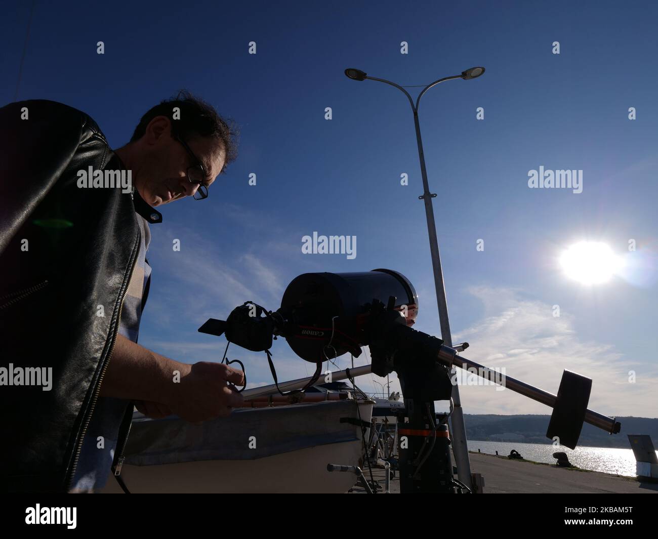 Pinprick hi-res stock photography and images - Alamy