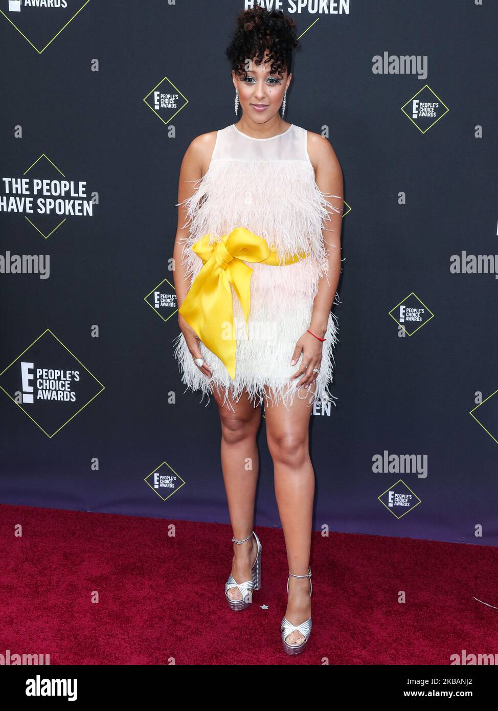 SANTA MONICA, LOS ANGELES, CALIFORNIA, USA - NOVEMBER 10: Actress ...