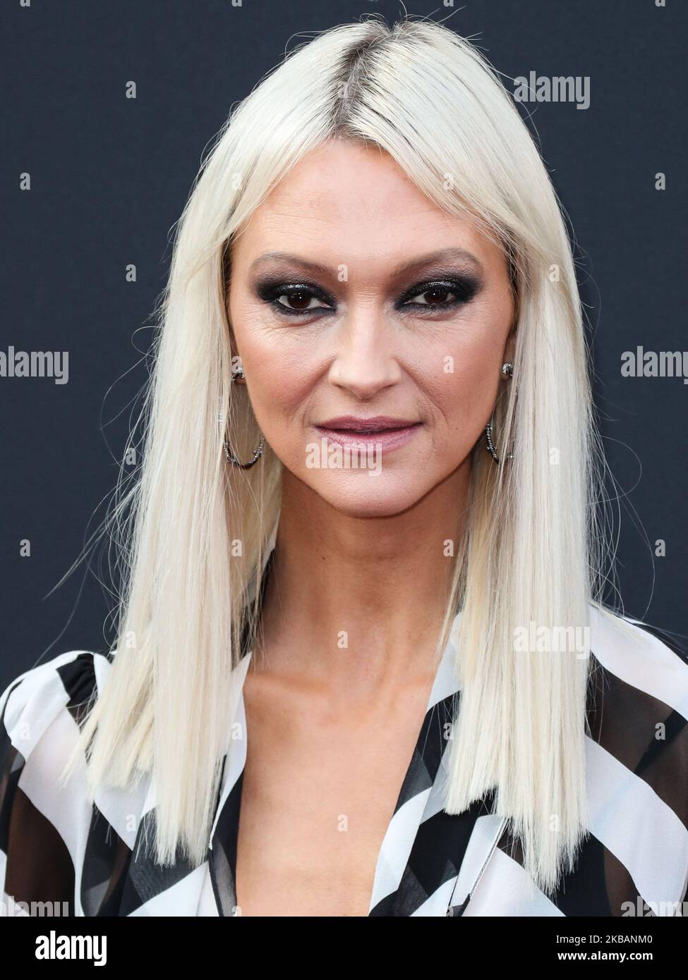 SANTA MONICA, LOS ANGELES, CALIFORNIA, USA - NOVEMBER 10: Zanna Roberts ...