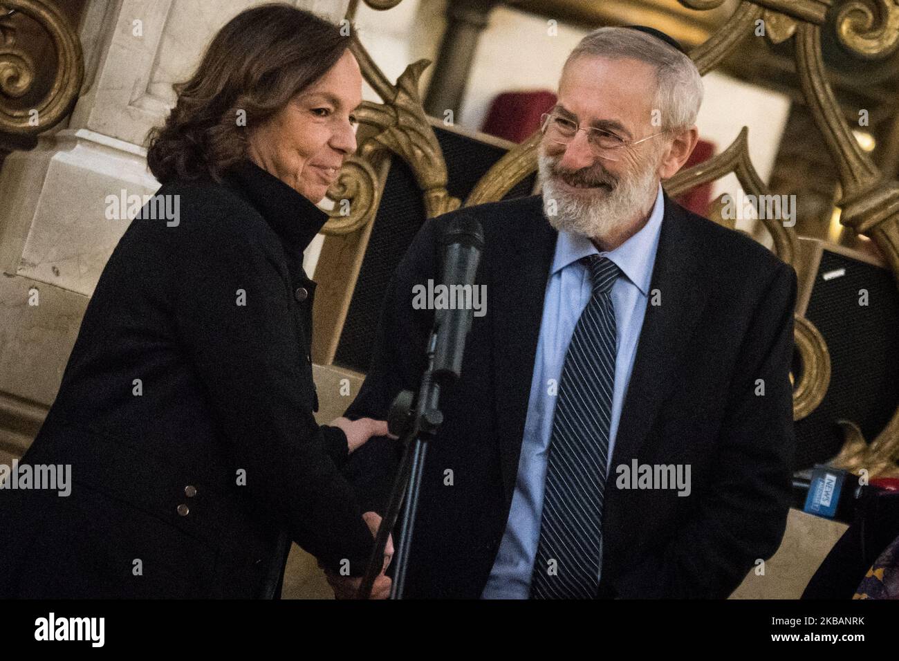 Synagogue rome interior hi-res stock photography and images - Alamy