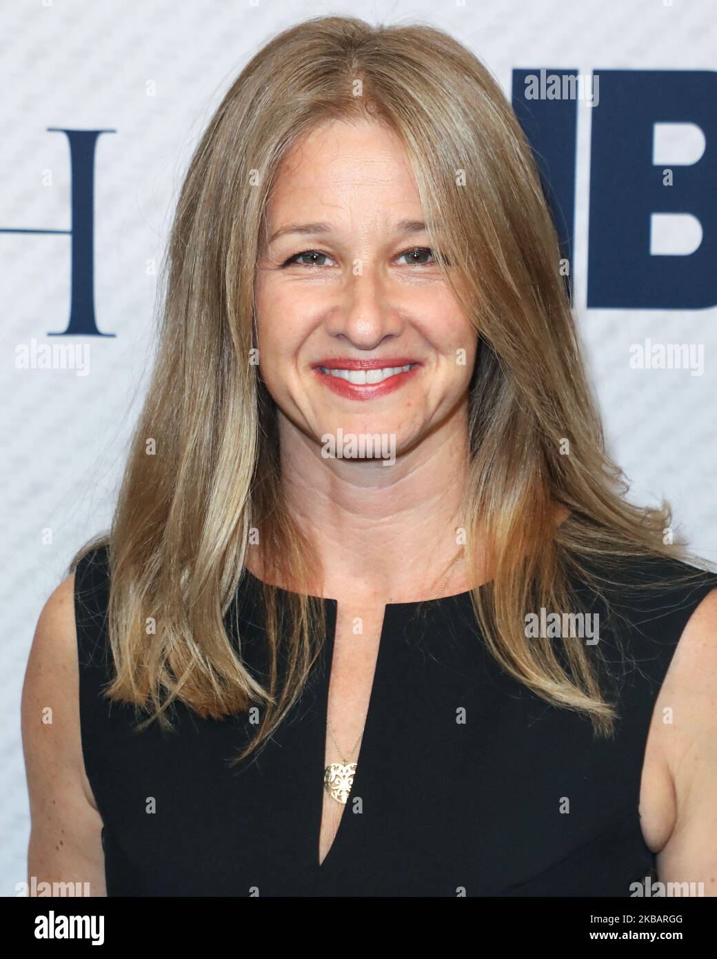 BEVERLY HILLS, LOS ANGELES, CALIFORNIA, USA - NOVEMBER 11: Jessica ...