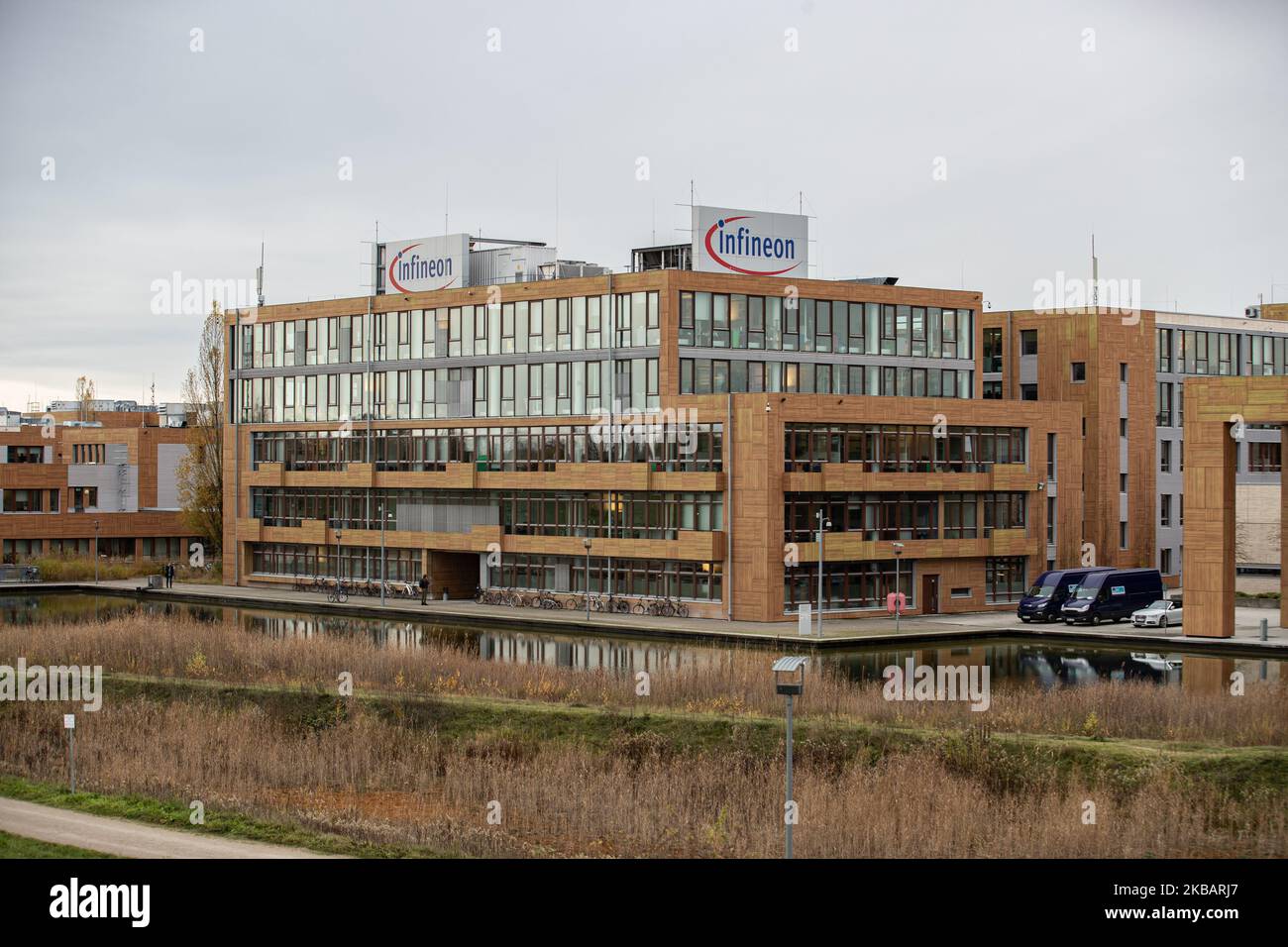 Infineon hi-res stock photography and images - Alamy