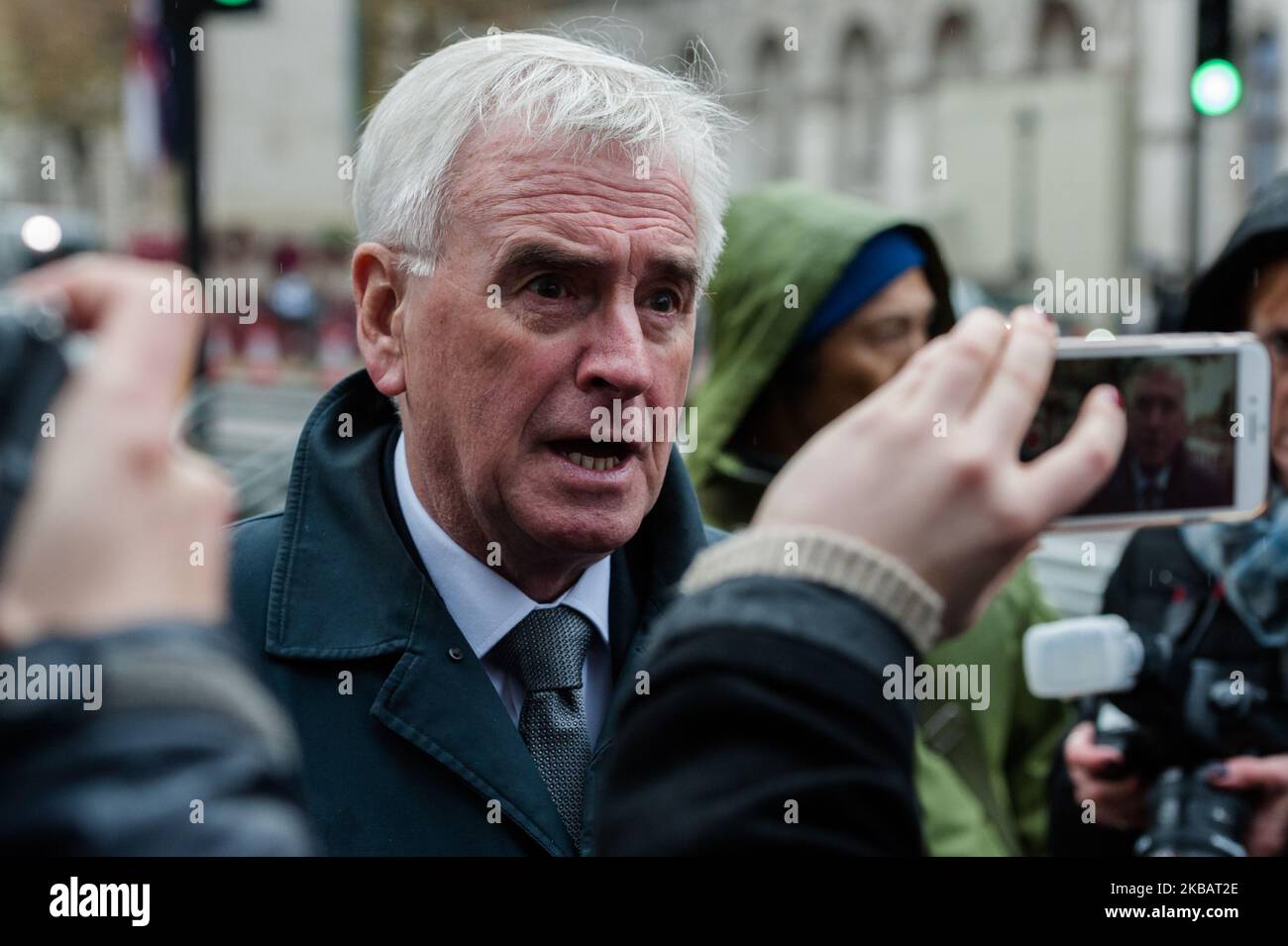 Trade and employment 12 downing street hi-res stock photography and ...