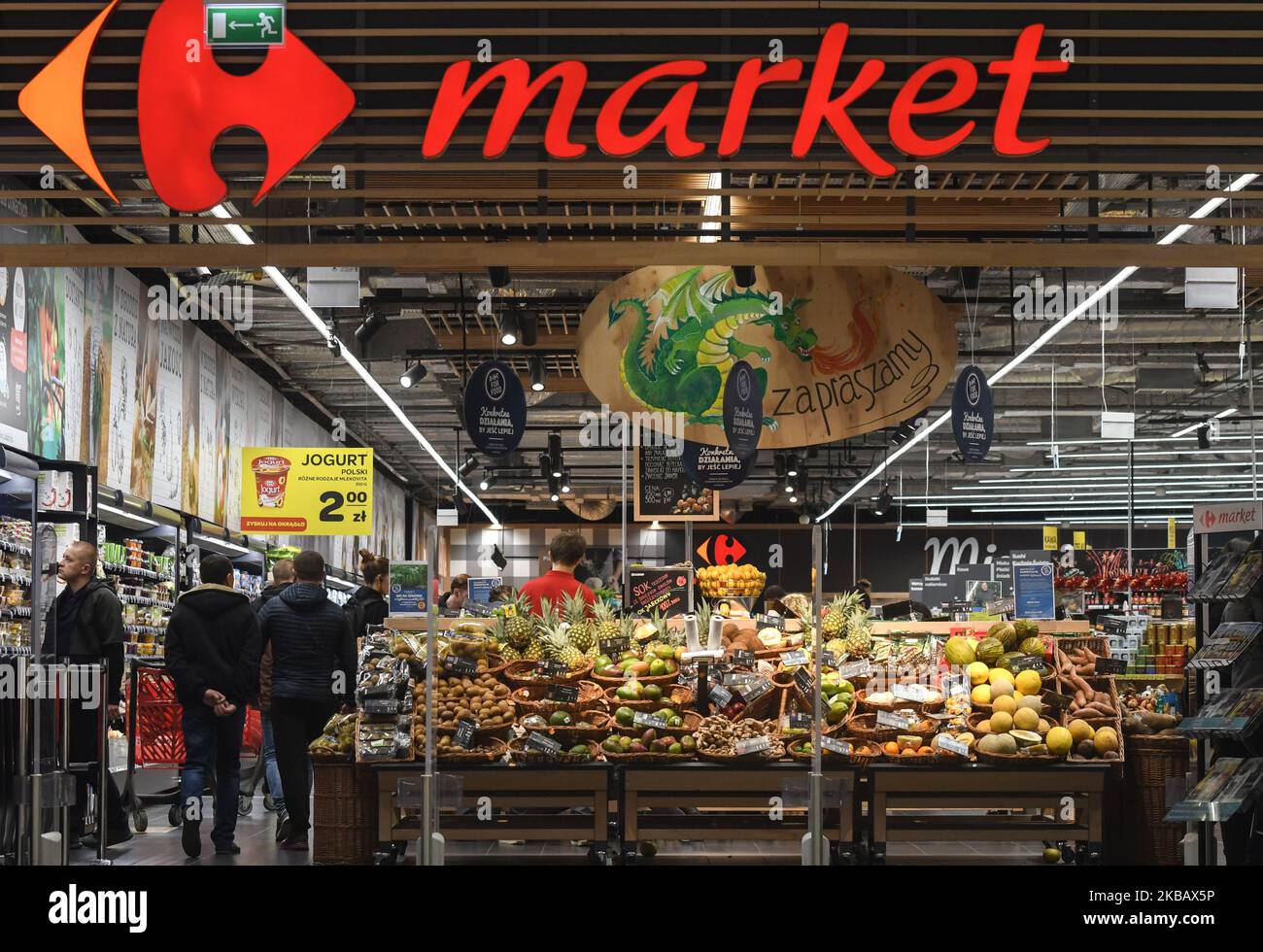 Carrefour market hi-res stock photography and images - Alamy