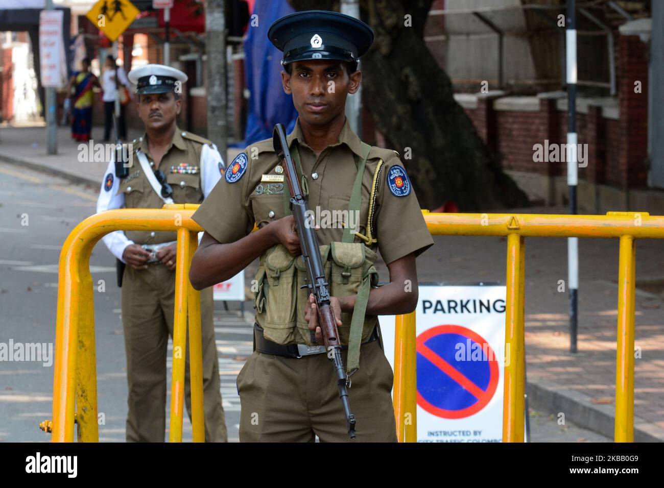 Sri lankan election officers hi-res stock photography and images - Alamy