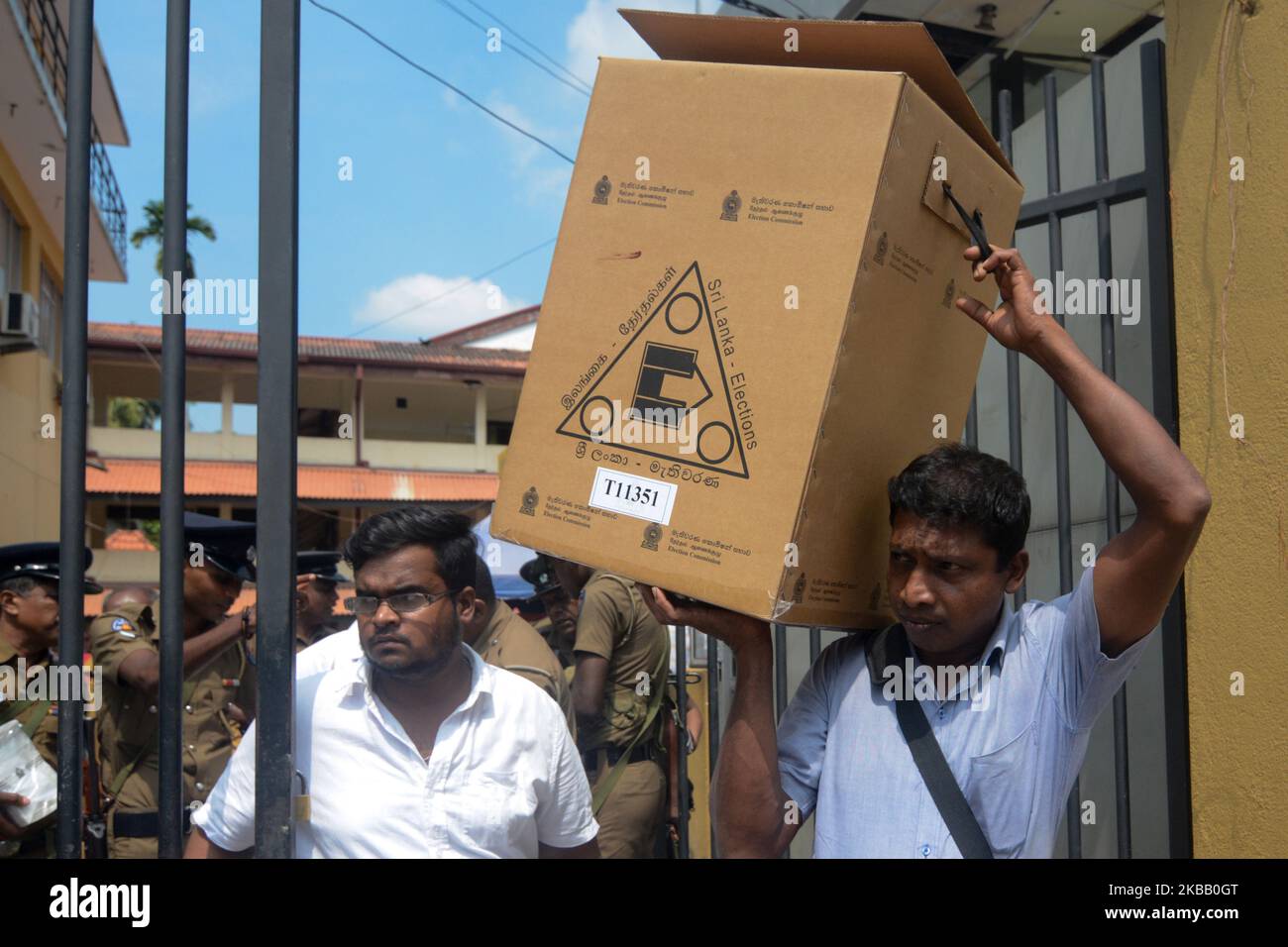 Colombo polices hi-res stock photography and images - Alamy