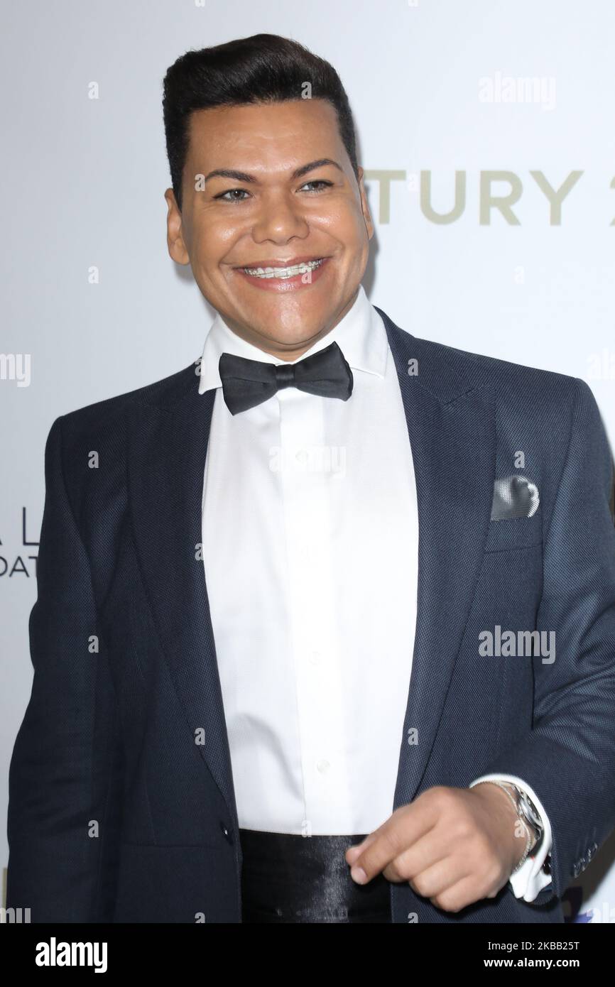 BEVERLY HILLS, LOS ANGELES, CALIFORNIA, USA - NOVEMBER 15: Victor ...