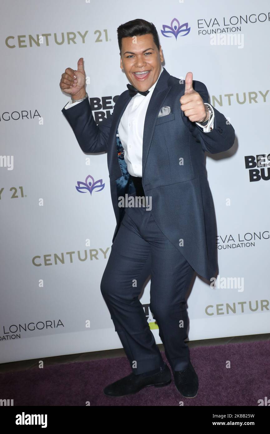 BEVERLY HILLS, LOS ANGELES, CALIFORNIA, USA - NOVEMBER 15: Victor ...