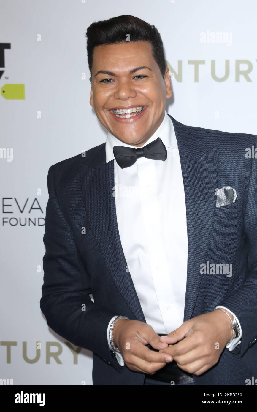 BEVERLY HILLS, LOS ANGELES, CALIFORNIA, USA - NOVEMBER 15: Victor ...