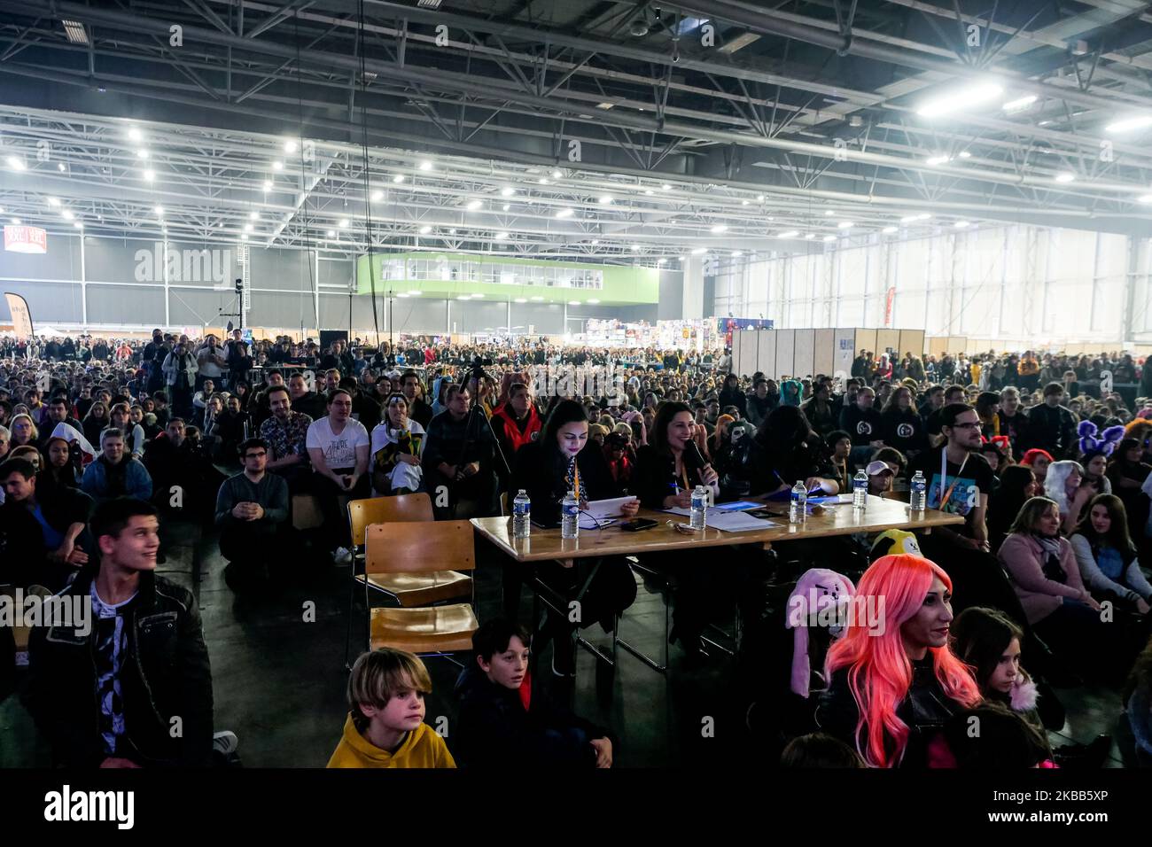 Crowd of the Internationnal consplay contest of annual geek and pop ...