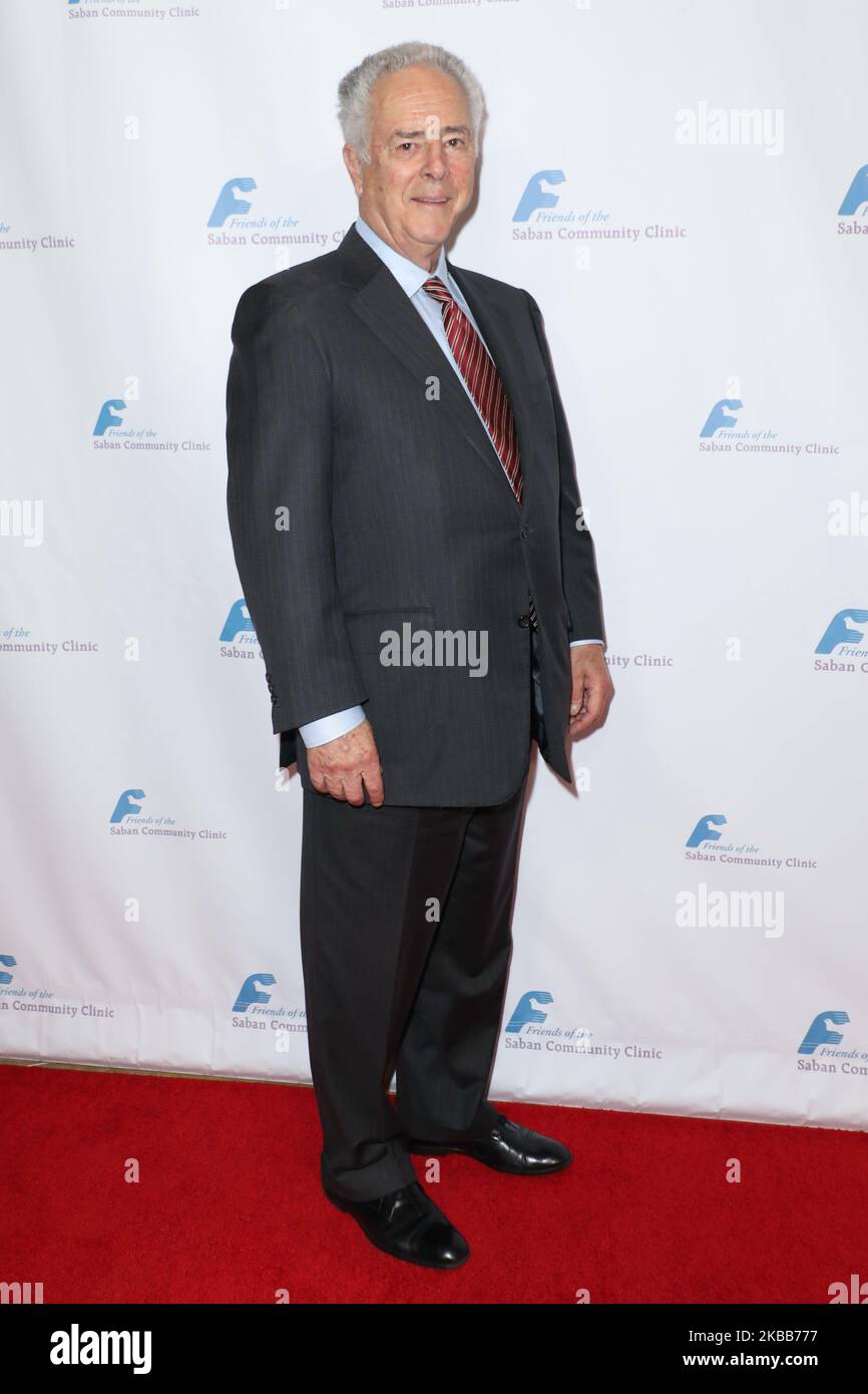 BEVERLY HILLS, LOS ANGELES, CALIFORNIA, USA - NOVEMBER 18: Bob Broder ...