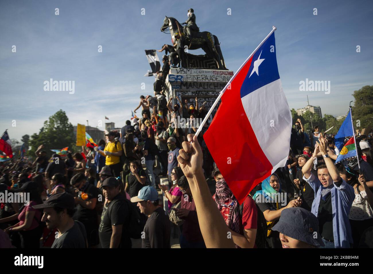 Demonstrators protest against Chile's government in Santiago, Chile ...