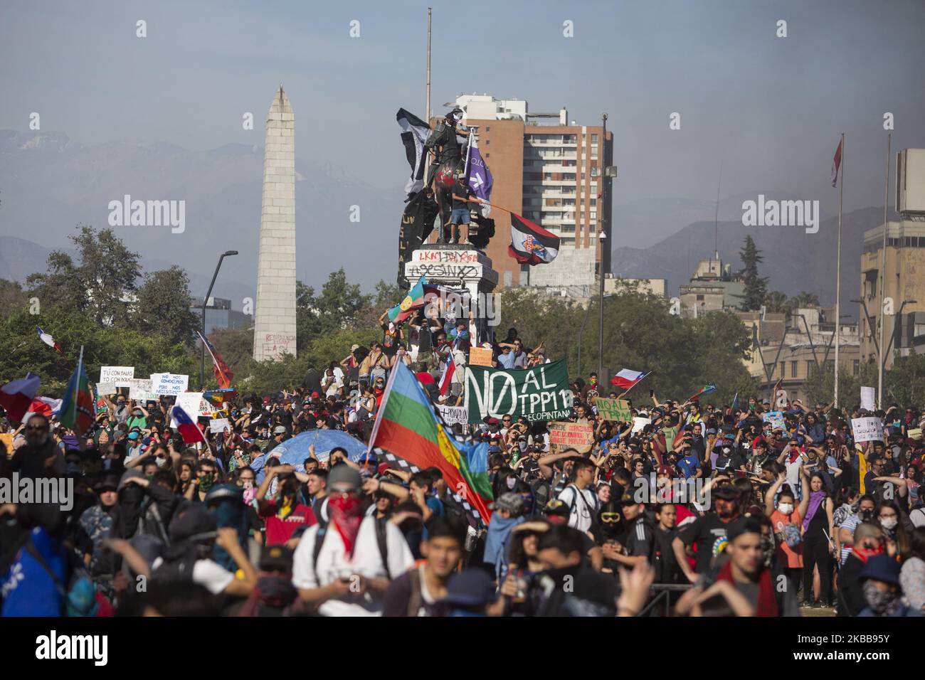 Demonstrators protest against Chile's government in Santiago, Chile ...